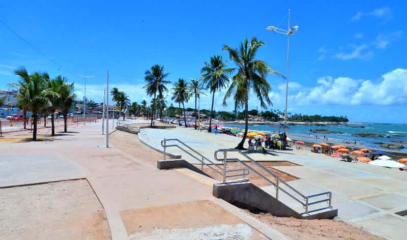 Praia de Piatã em Salvador - 2024 | Dicas incríveis!